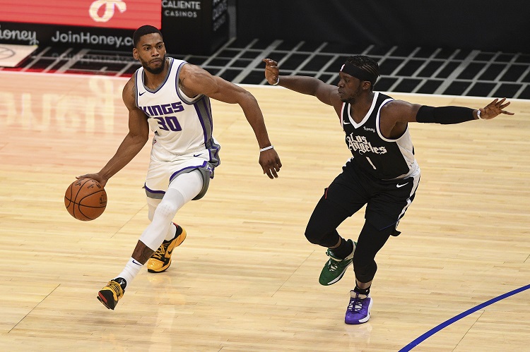 勇士季前訓練營還有兩個空位 Robinson III機會大|緯來新聞網